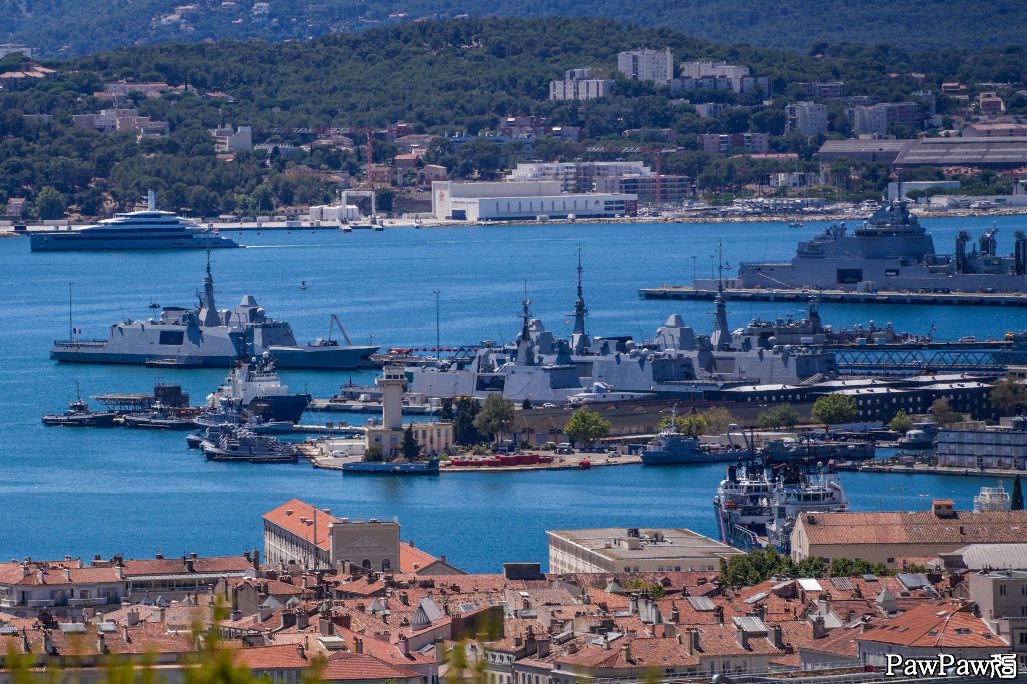 20251103 法國 土倫 - 大狗狂想曲 - udn部落格