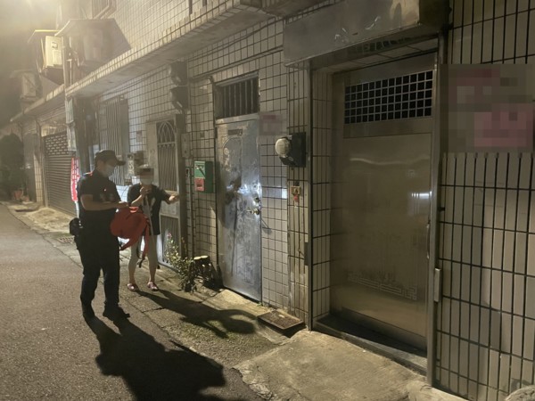 失智老婦忘記已搬家 回到舊址誤以為小偷闖空門 - 楊梅新聞網、中壢新聞網、桃園新聞網 - udn部落格